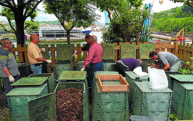 Reunión el día 13 para evaluar el compostaje comunitario | El Diario Vasco