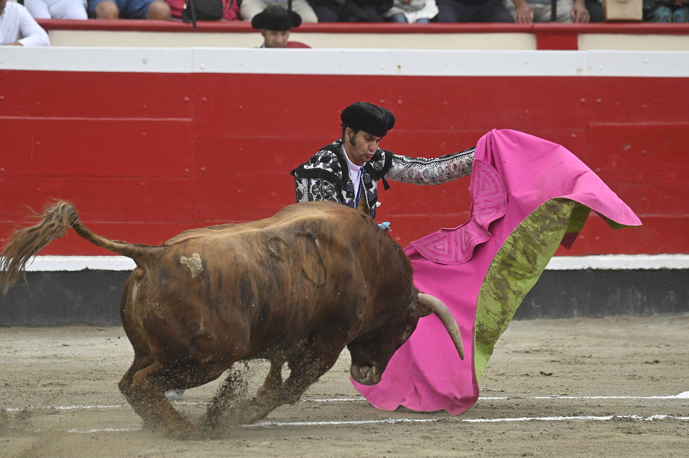 Fotos: Toreo del grande que cerró una interesante feria en Azpeitia ...